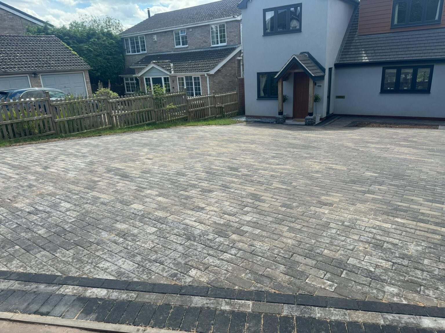 Block Paving Leicester | Resin Driveways Leicester
